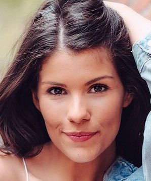 Сара Троер (Sarah Troyer): фильмография, фото, биография. Актер.